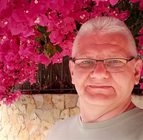 W święta Podobnie 🤣 Mążiżona Ireneusz Pietrzykowski Facebook