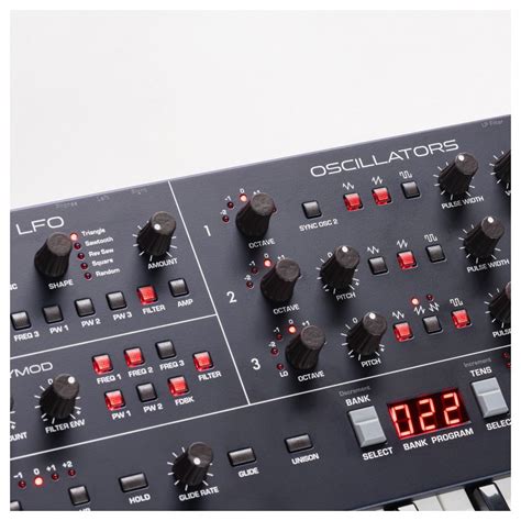 Sequential Trigon 6 Six Voice Analog Polyphonic Synthesizer Gear4music