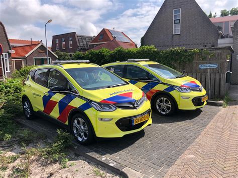 무료 이미지 육상 차량 구름 창문 차량 등록 판 하늘 자동차 조명 후드 자동차 디자인 자동차 타이어 합금 바퀴 식물 범퍼 자동차 외장 가장자리