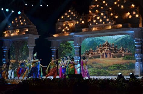 महाकाव्य रामायणातील प्रसंगांच्या सादरीकरणाची मुंबईकर रसिकांवर मोहिनी My Marathi