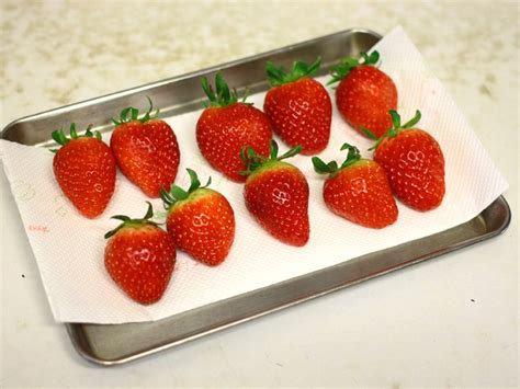 딸기 초콜릿 만들기