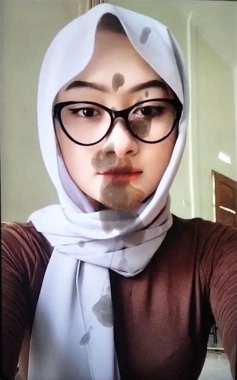 Crot Dimuka Di 2025 Orang Cantik Gaya Hijab Wajah