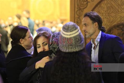 تامر حسني ويوسف الشريف وخالد النبوي يقدمون واجب العزاء في الفنان أشرف