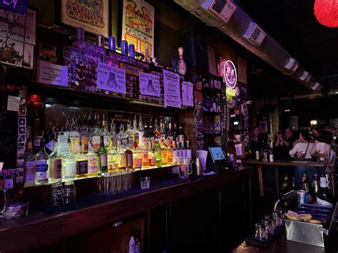 Empty Bottle Dive Bar Review Scoundrels Field Guide