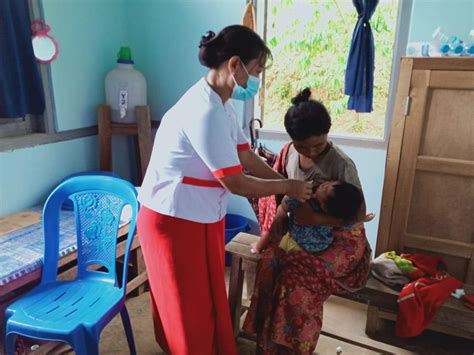 နာဂကိုယ်ပိုင်အုပ်ချုပ်ခွင့်ရဒေသ၊ လဟယ်မြို့တွင် ကိုယ်ဝန်ဆောင်မိခင်နှင့်အသက်တစ်နှစ်အောက်ကလေးသူငယ်မ