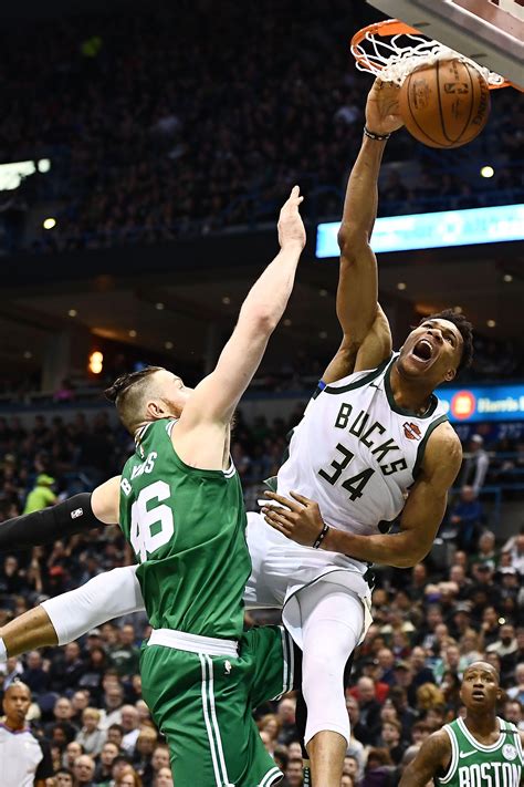 Giannis Antetokounmpo Dunk Wallpapers Top Free Giannis Antetokounmpo