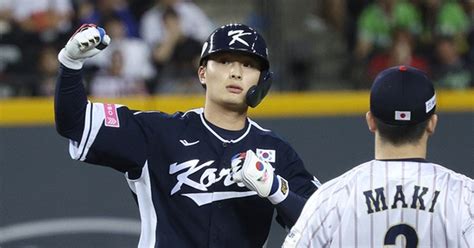 [포토] 윤동희 대타로 나와 역전타