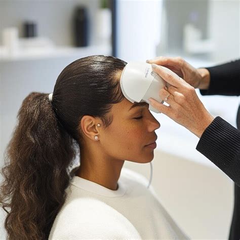 The Use Of A Hightech Scalp Analysis Device To Assess Hair And Scalp Health Premium Ai