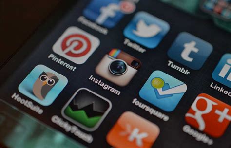 Why Blue Is Such A Popular Color For App Icons