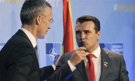 Стојанов Т On Twitter Предавството секогаш било со бакнеж Qwdksrvbak Twitter