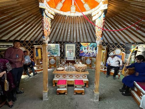 ФОТО 21 аймгийн өв соёлыг харуулсан ХҮНДЭТГЭЛИЙН ӨРГӨӨ