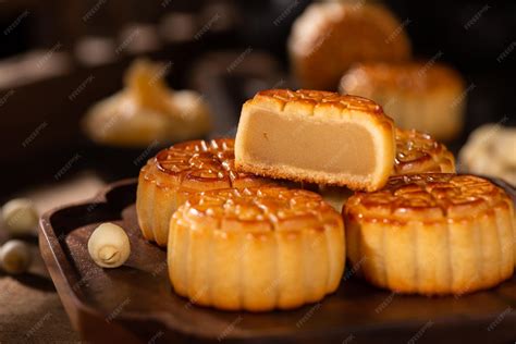 Premium Photo Chinese Mid Autumn Festival Mooncakes