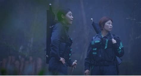 K On Twitter 본체가 올려준 투샷 이현선 강은미 깡미 넷플릭스 시리즈 서바이벌 리얼 버라이어티 사이렌 불의 섬 군인 경호 경찰 소방 스턴트 운동