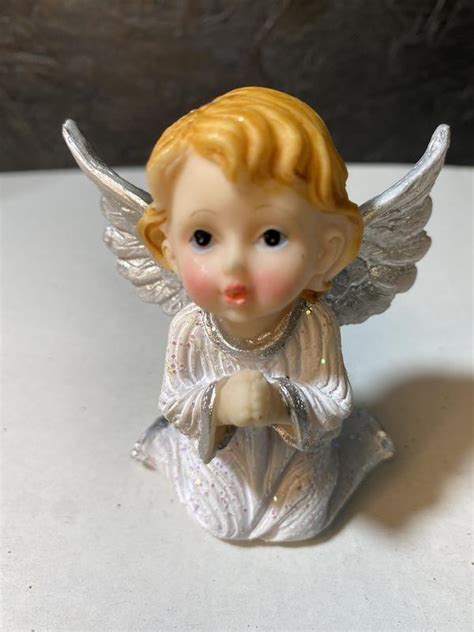 Ангед дразнящий статуэтка — цена 100 грн в каталоге Статуэтки Купить товары для дома и быта по