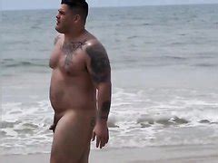 Male Nudity Tricked Buff Beach Guy Thisvid Com