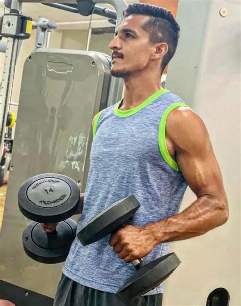 Sumit Kumar Cricketer Height Age Girlfriend Family Biography More StarsUnfolded