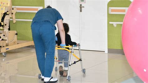 Хөгжлийн бэрхшээлтэй хүүхдүүдэд хөгжих боломж хомс байна