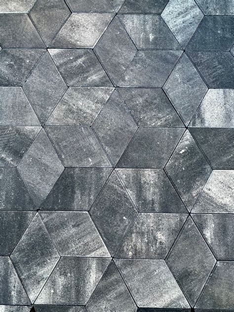 მახასიათებლები