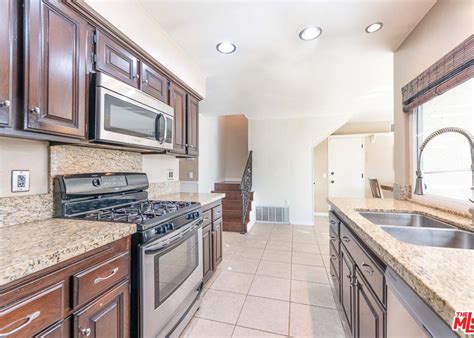 25561 Novela Way Valencia Ca 91355 Redfin