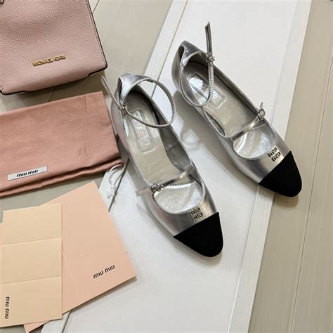 Туфли Miu Miu купить с доставкой по выгодным ценам в интернет магазине Ozon 1631053402