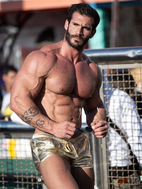 Muscle Beach Julian Arroyuelo Walter Tabayoyong — Adon Mens