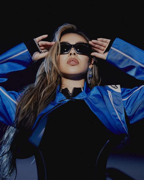 Girl Talk With Dizzy Dizzo Reaching For The Sky Asian Pop Weekly