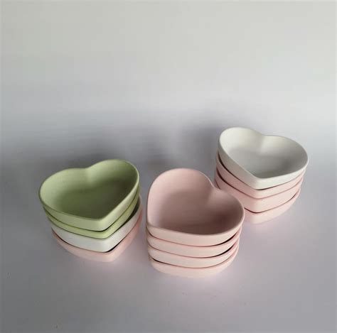 Кашпо сердце — цена 70 грн в каталоге Кашпо Купить товары для дома и быта по доступной цене на