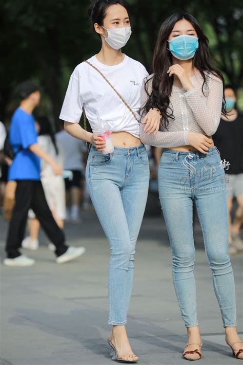 女性時尚에 있는 Joey님의 핀 여성 청바지 청바지 여성