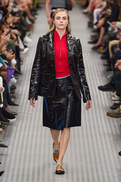 Miu Miu Unveils Spring Summer 2025 Collection Elle Uz