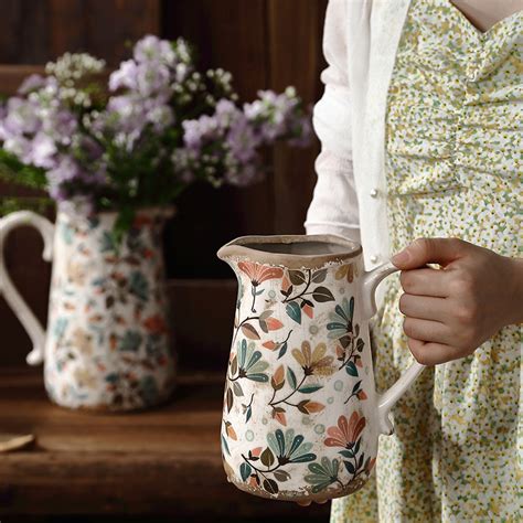 Ink Wash Iris Vase Retro Countryside Chic Is Taking Over The Ultimate