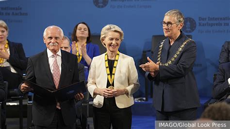 Фон дер Ляйен получила премию Карла Великого Новости дня ВЗГЛЯД