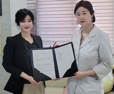 모유 수유 아카데미 대표1 박경숙과 Aid Promise 맞손 새로운 라이프 스타일 산모· 신생아 토탈 케어 서비스 확대 에이드프라미스 매거진 Aid Promise