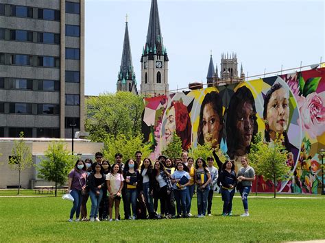 Simplifying Questions