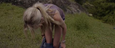 Spencer Locke Nue Dans Landmine Goes Click