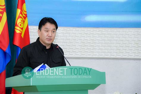 УУЛ УУРХАЙ ХҮНД ҮЙЛДВЭРИЙН САЙД Ж ГАНБААТАР ЭРДЭНЭТ ҮЙЛДВЭРТ АЖИЛЛАЖ БАЙНА