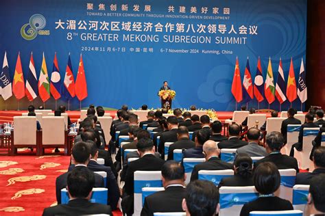 နိုင်ငံတော်စီမံအုပ်ချုပ်ရေးကောင်စီဥက္ကဋ္ဌ နိုင်ငံတော်ဝန်ကြီးချုပ် ဗိုလ