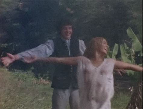 Naked Véronique Jannot in Paul et Virginie