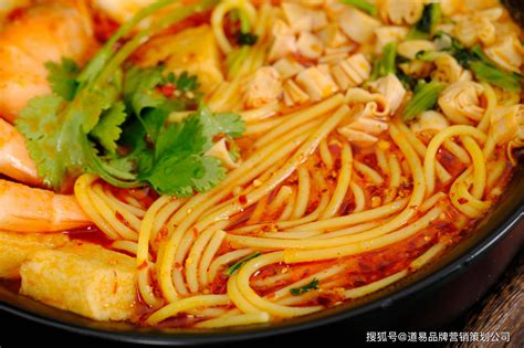 一碰麻酱误终生姗拉娜东北老式麻辣烫嘎嘎好吃 搜狐大视野 搜狐新闻
