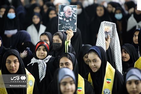 تجمع دانش‌آموزی دختران فاطمی در حمایت از مردم غزه خبرگزاری فارس