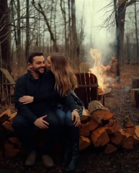 Kati H On Linkedin دیدین گاهی اوقات دلتون واسه کسی که بغل دستش نشستین تنگ میشه ؟هستند و…