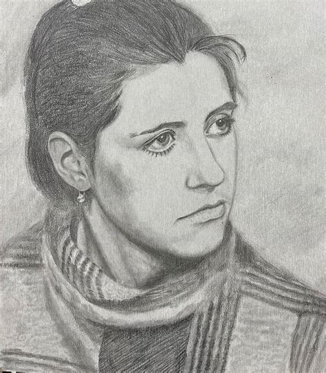 Картина «Девушка с фото Картон Карандаш 2023 г