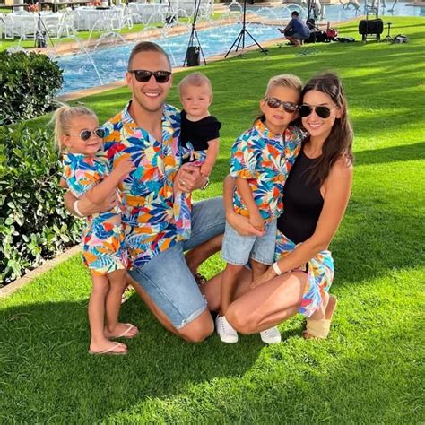 Annie Swanson Annie Elizabeth Threads Say More