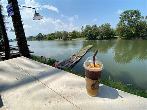 Black Honey Coffee ร้าน โรงคั่วกาแฟวังน้ำเขียว วังน้ำเขียว