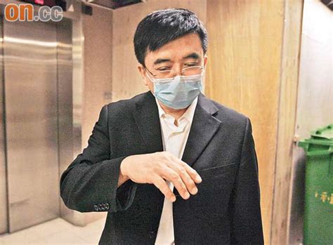 做胸部手術女子仍危殆 東方日報
