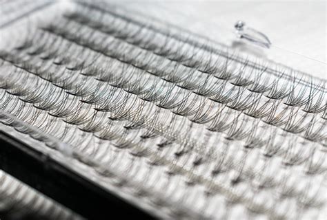 인공 속눈썹의 무리의 클로즈업 가짜 속눈썹 무리 팩 거짓 속눈썹 쉬프 세트 0명에 대한 스톡 사진 및 기타 이미지 0명 개성 개념 개인 장식품 Istock