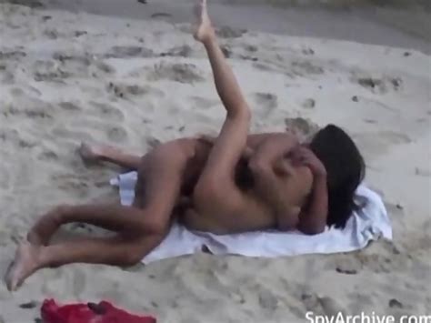Voyeur Video Of A Couple Having Sex On The Beach Free Porn Videos