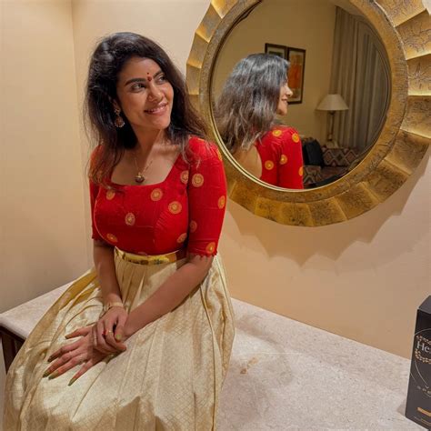 Tamil Serial Actress Added A New Photo Tamil Serial Actress