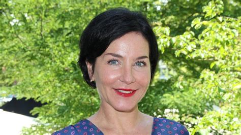 Marisa Burger Ist 50 Rosenheim Cops Star Feiert Geburtstag