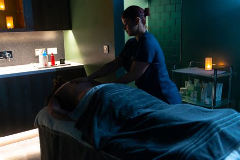 Freestyle Deep Tissue Massage 85 Minutes · Hatherley Manor Hotel And Spa