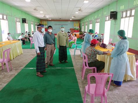 ဖားကန့်မြို့တွင် ဒုတိယအသုတ် ကိုဗစ် ၁၉ ရောဂါကာကွယ်ဆေးထိုးနှံခြင်းအစီအစဉ်အနေဖြင့် လူနှစ်ထောင်နီးပ